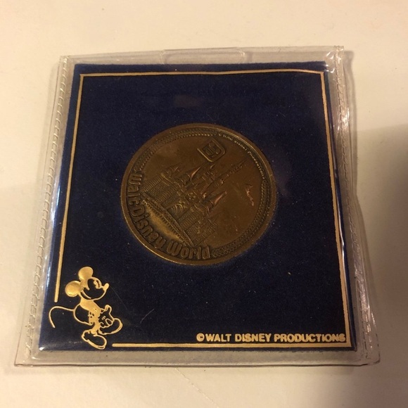 Disney | Other | Vintage 966 Walt Disney World Main Street ...